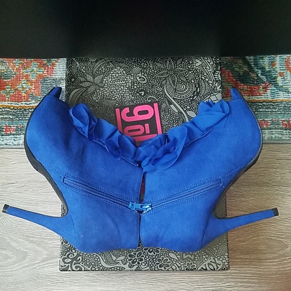 Mix No. 6 | Shoes | Nwt Mixno6 Cobalt Blue Ruffled Peeptoe Bootie 65 ...